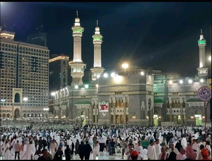 Tawaf Saat Haji Atau Umrah: Panduan Lengkap - Rawda Umroh