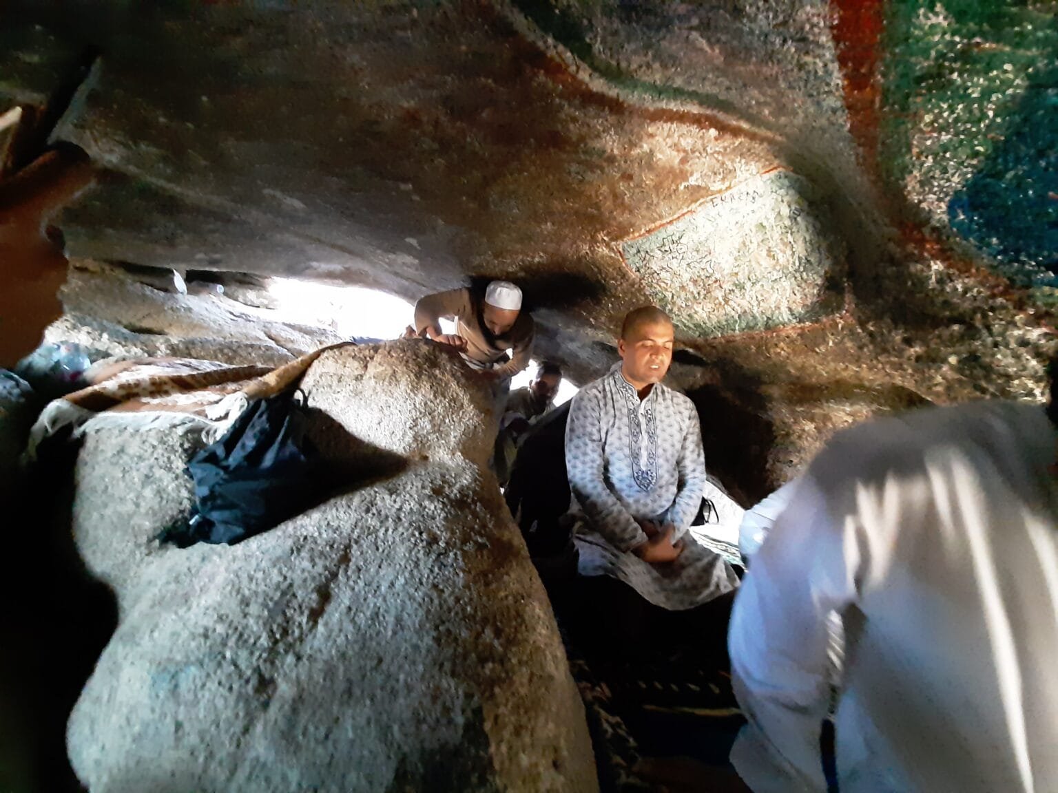 Mengenal Gua Tsur: Persembunyian Nabi Muhammad SAW Dan Abu Bakar ...