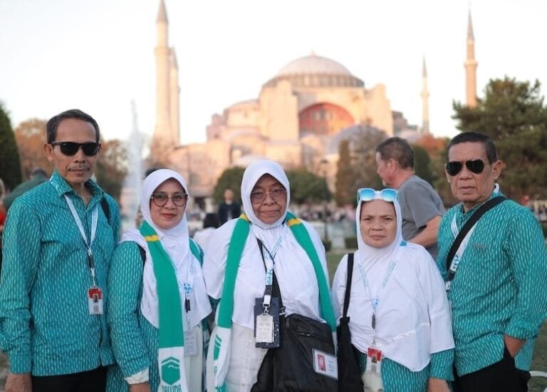 Paket Umroh Plus Turki Cappadocia 2025-2026 ️ Rawda Umroh Terpercaya